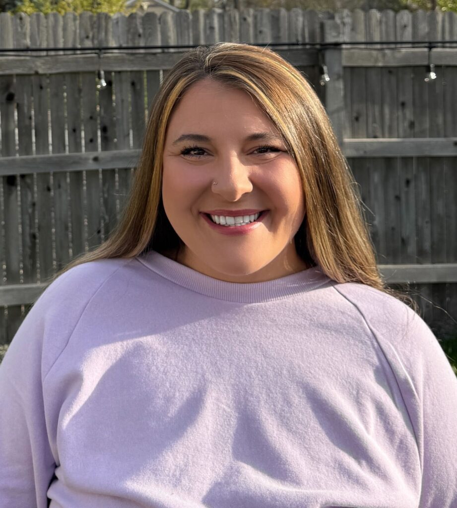 Samantha Manega, LMSW | DeafLEAD